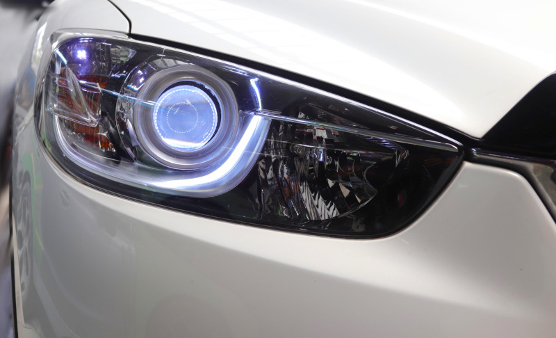 Modifikasi Lampu Projector Bikin Mobil Jadi Makin Keren - Tomi Air Brush